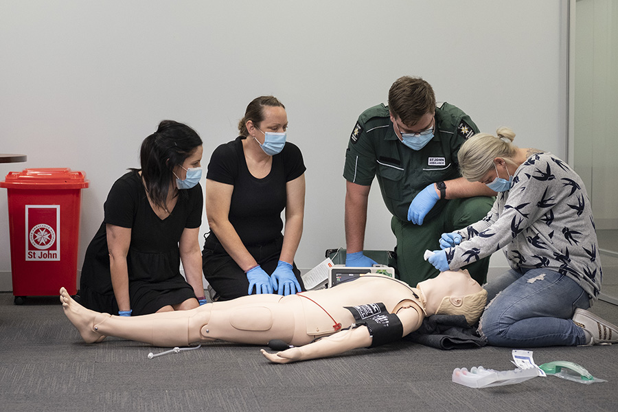 HLT51020 Diploma of Emergency Health Care